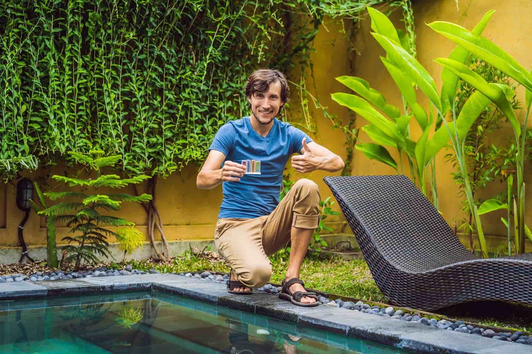 Basic Chemicals You Need For Regular Swimming Pool Maintenance