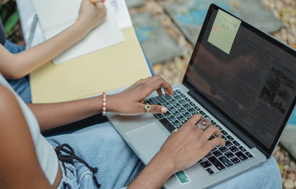 Write an Essay Introduction Like a Pro Essayist