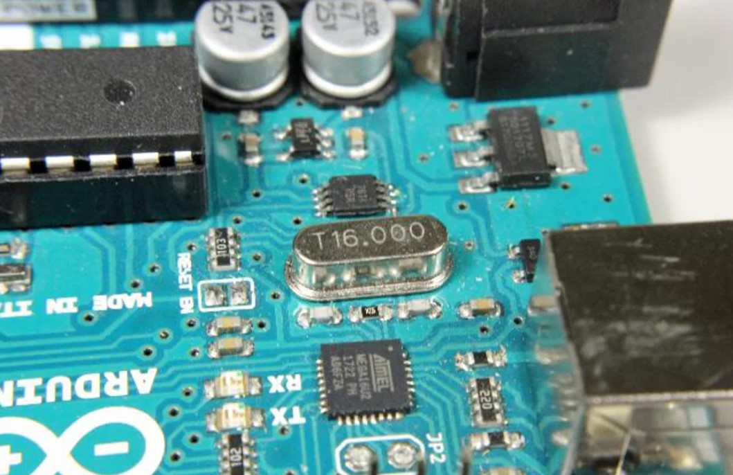 Various Types of Quartz Crystal Oscillator Products