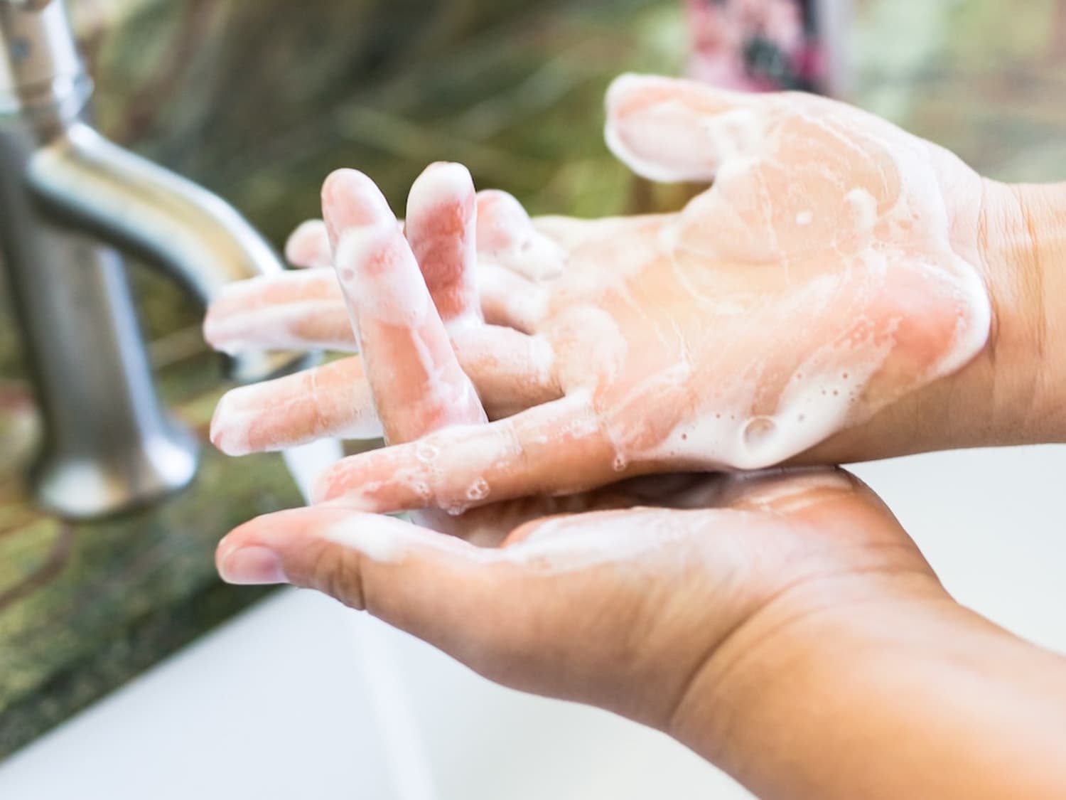 Eco-Friendly Foaming Handwash: Sustainable Solutions for a Cleaner Future